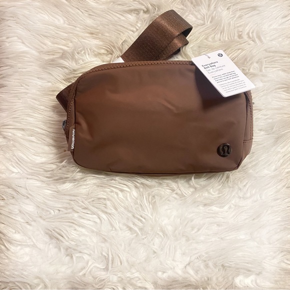 lululemon athletica | Accessories | New Lululemon Everywhere Belt Bag ...